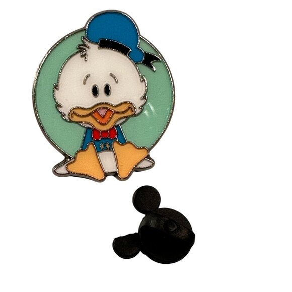 Disney | Jewelry | Disney Donald Duck Trading Pin Sitting Silly 222 ...